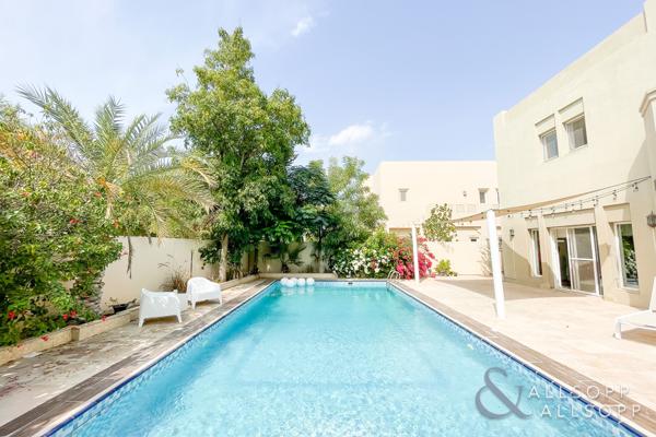 5 Bed Villa to Rent in Al Mahra, Arabian Ranches.