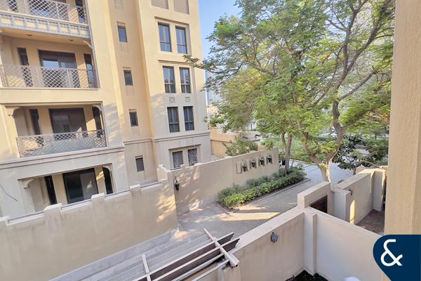 Yansoon, Old Town. Apartment, 2 Bed for Sale, Dubai