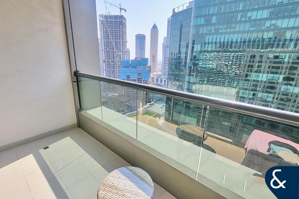 Studio Apartment to Rent in The Cosmopolitan, Business Bay.