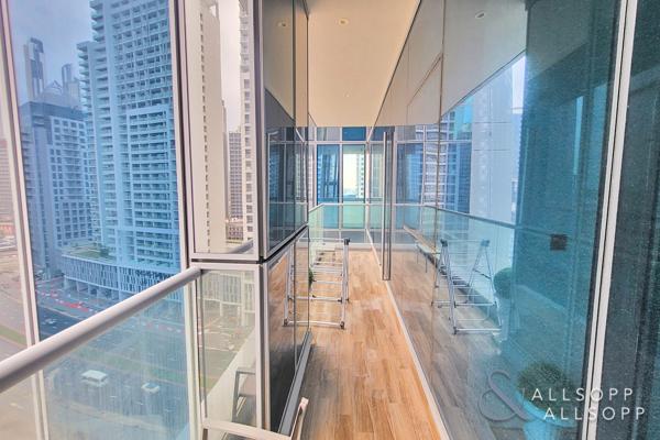 J ONE Tower A, J ONE, Business Bay.1 Bed Apartment for Sale, Dubai