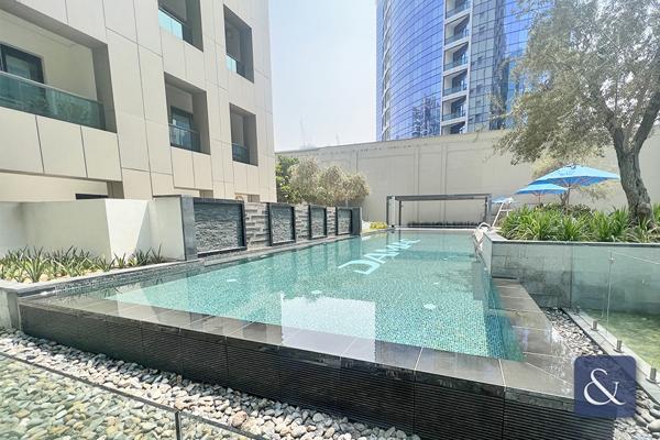 1 Bed Apartment to Rent in The Cosmopolitan, Business Bay.